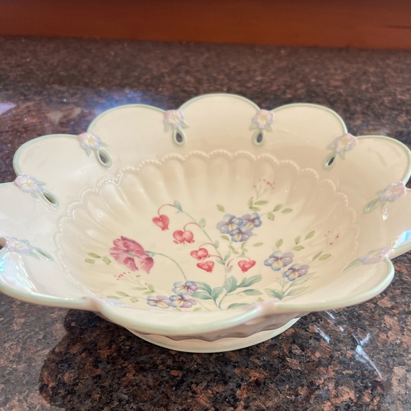 Lenox | Dining | Lenox Spring Bouquet Center Piece Bowl | Poshmark